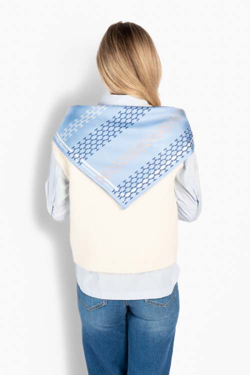 Hést - isadora silk scarf small Mål: 54*54 cm
